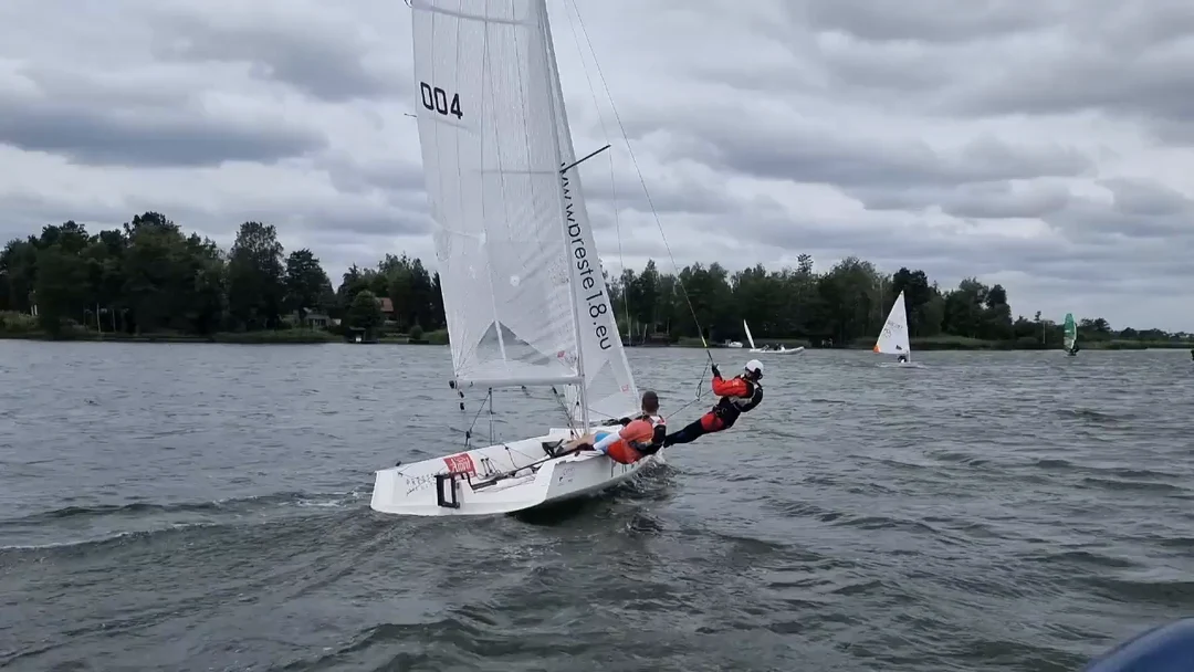 A bit of practice with my son, his first time on the wire | Scrolller