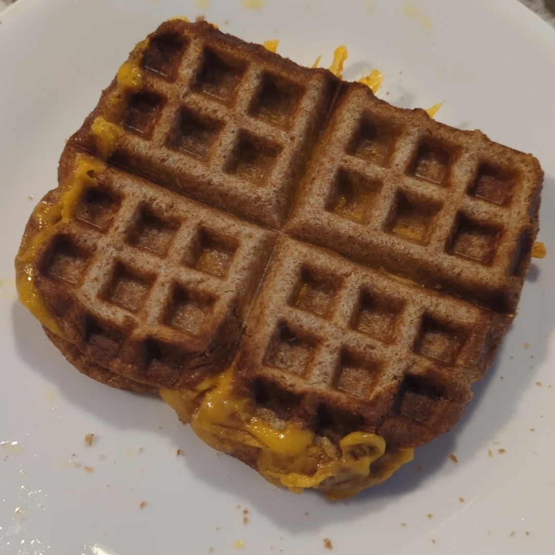 As it turns out, a waffle iron works well in the absence of a pan or panini press | Scrolller