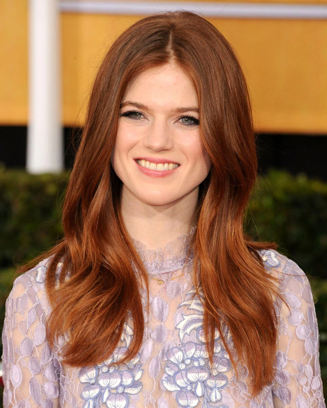 Rose Leslie | Scrolller