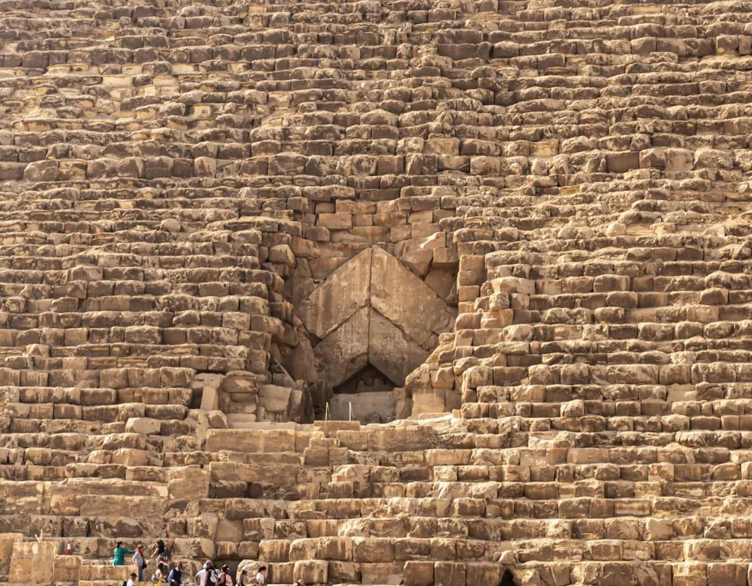 Great Pyramid for the Gifted | Scrolller