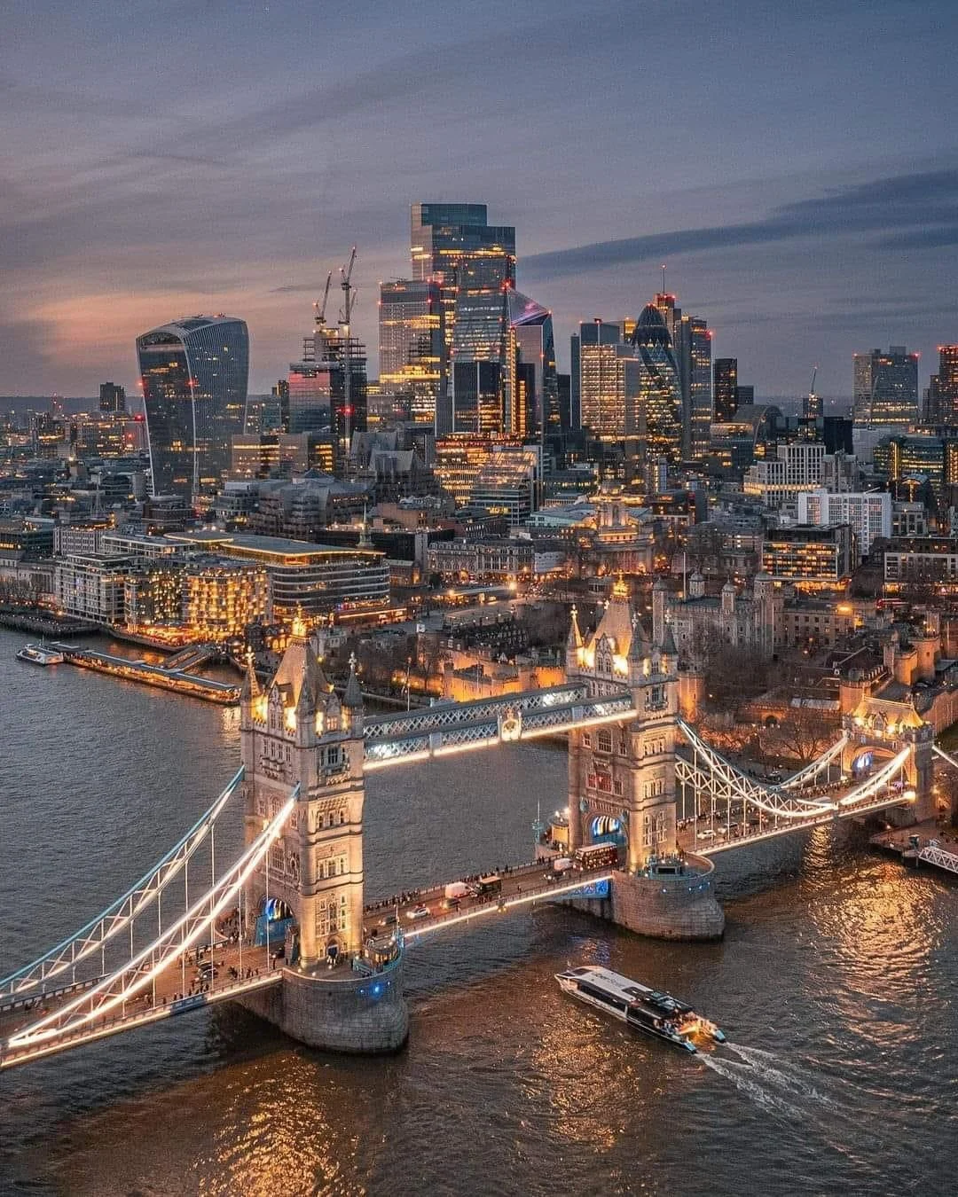 London, England | Scrolller