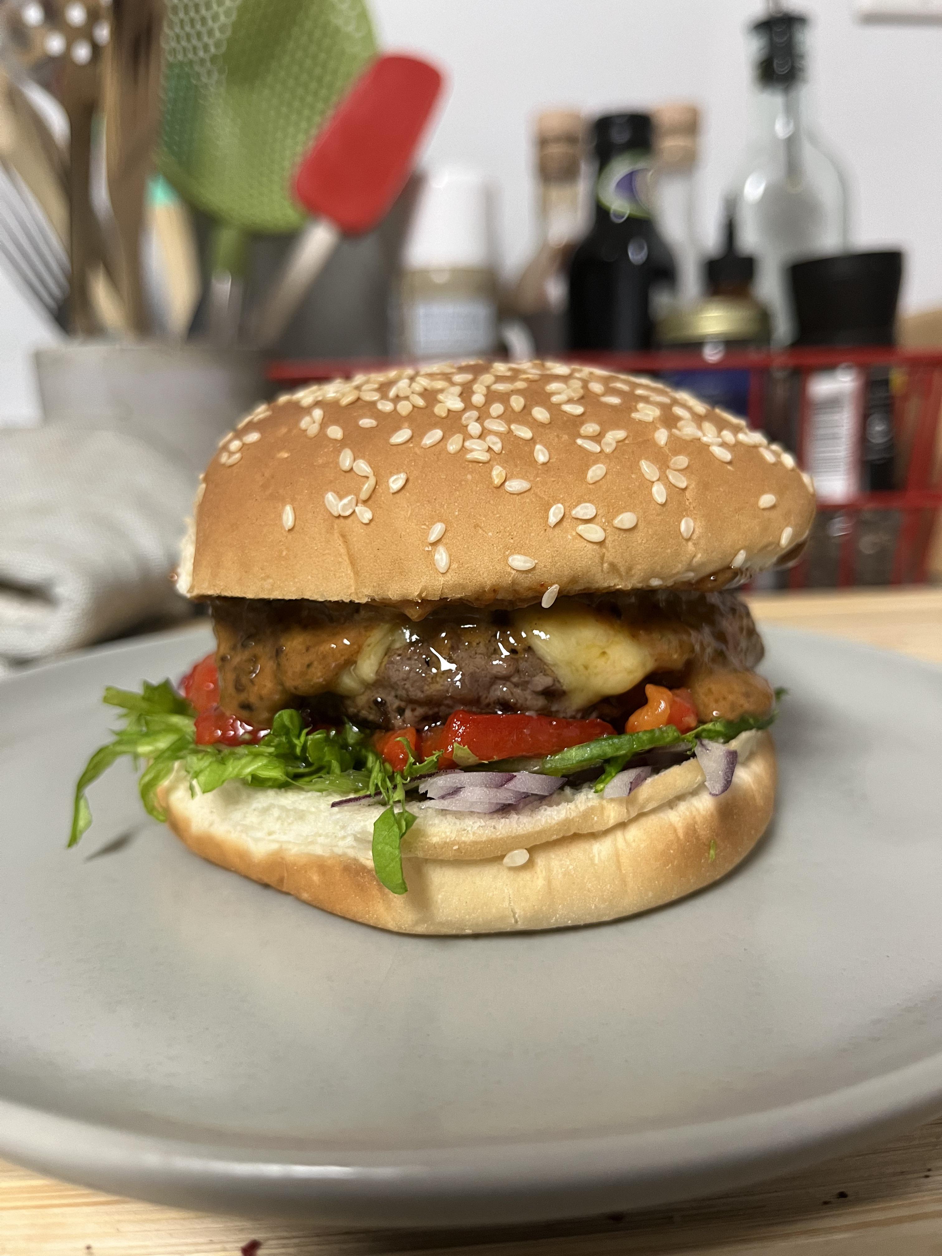 Made a burger | Scrolller