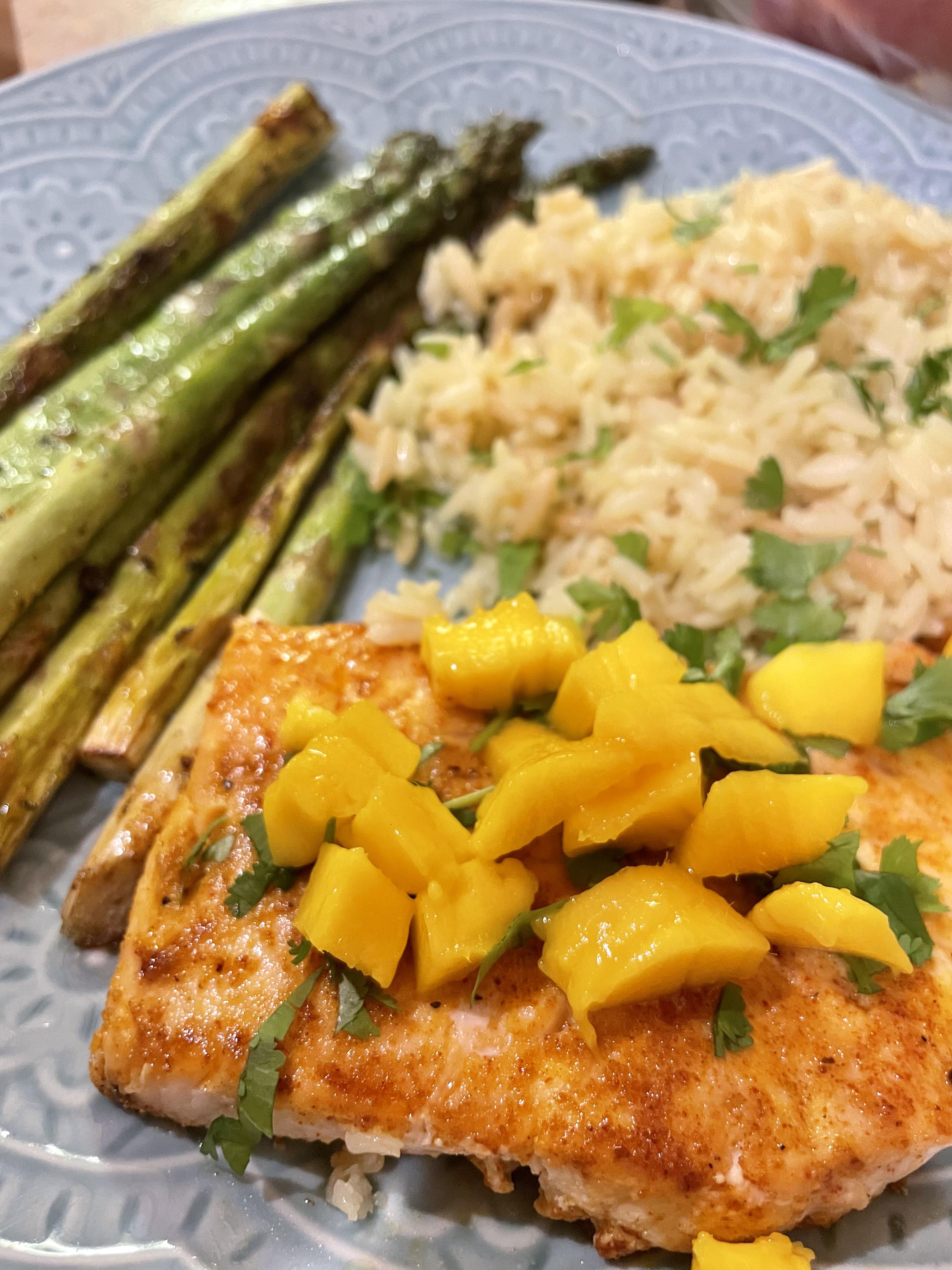 [Homemade] Mango Cilantro Salmon | Scrolller