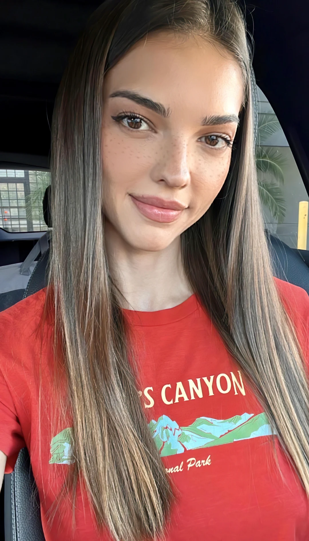 Colleen Cole | Scrolller