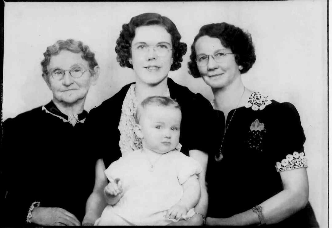 My grandma’s 4 generations portrait in 1939! She’s the baby and my great grandma is in the ...