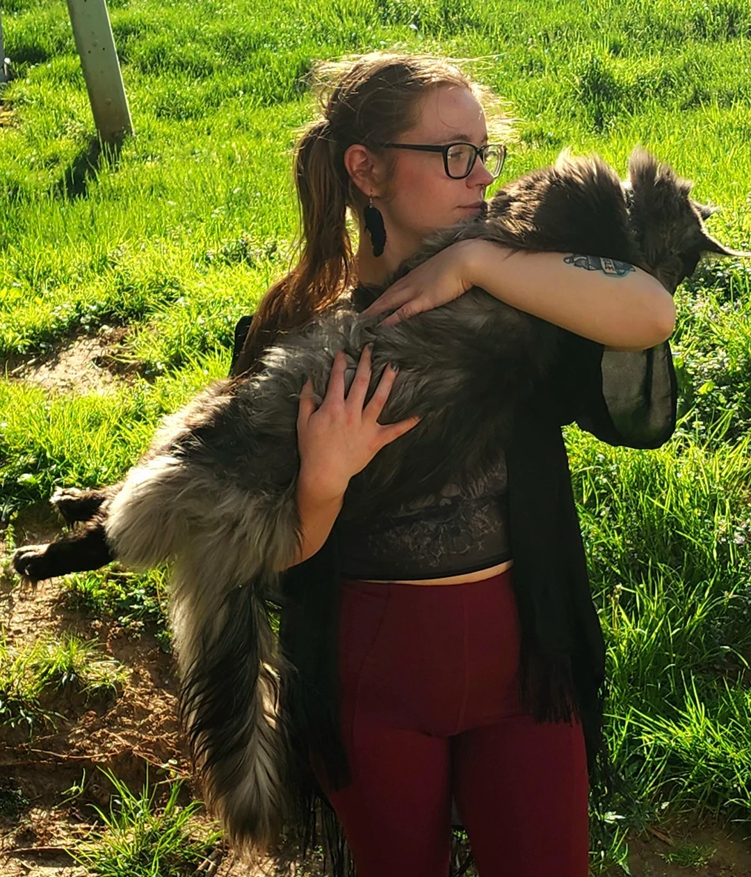 Durzo with a normal sized human | Scrolller