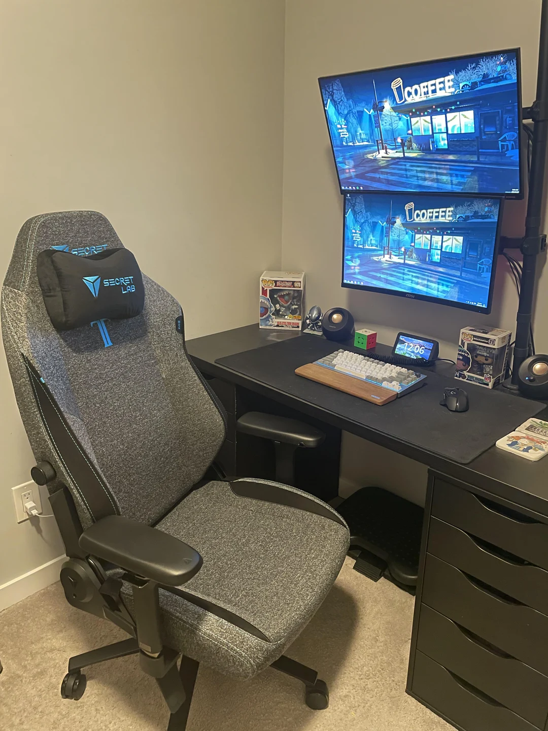 New Chair #Secretlab | Scrolller