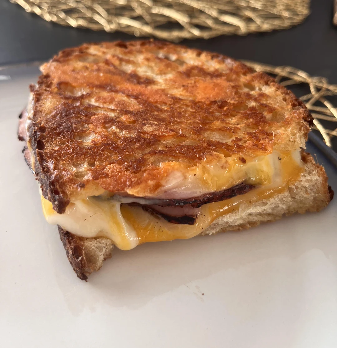 Ham and cheese melt | Scrolller