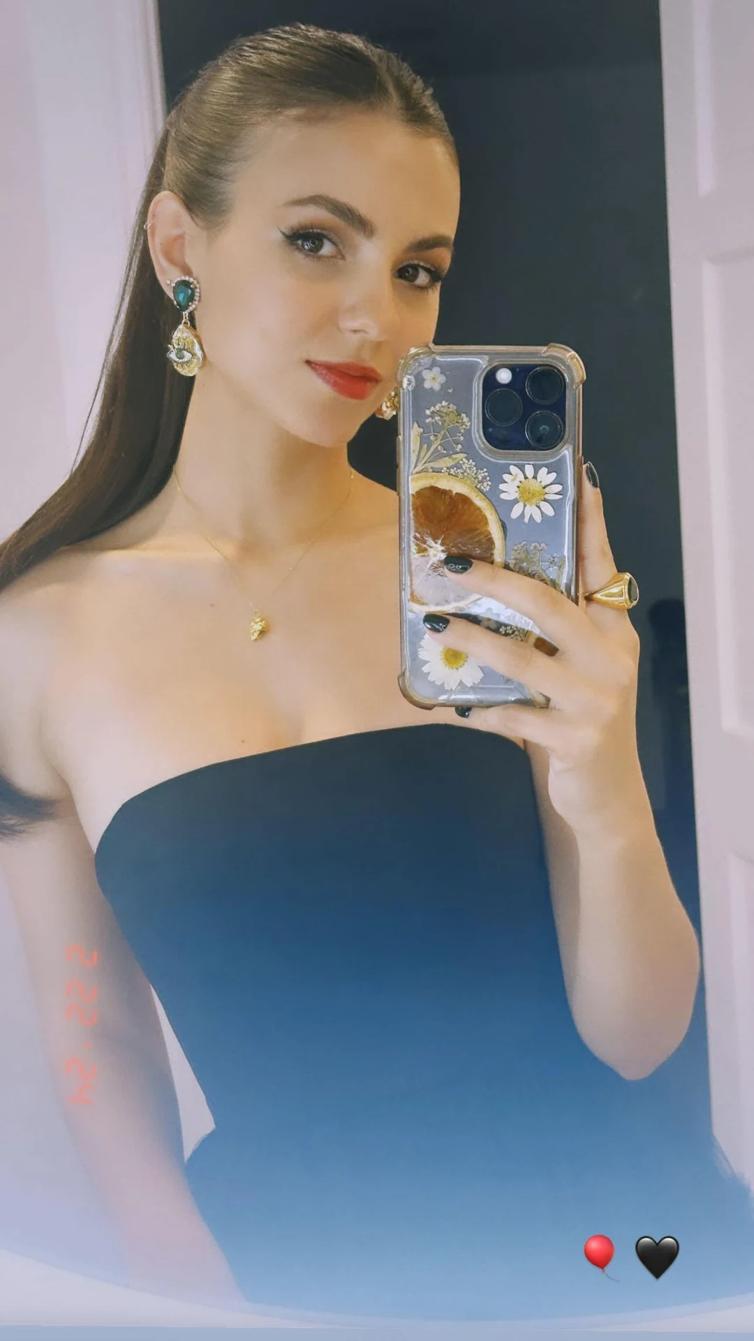 Vic selfie on IG | Feb 22, 2024 | Scrolller