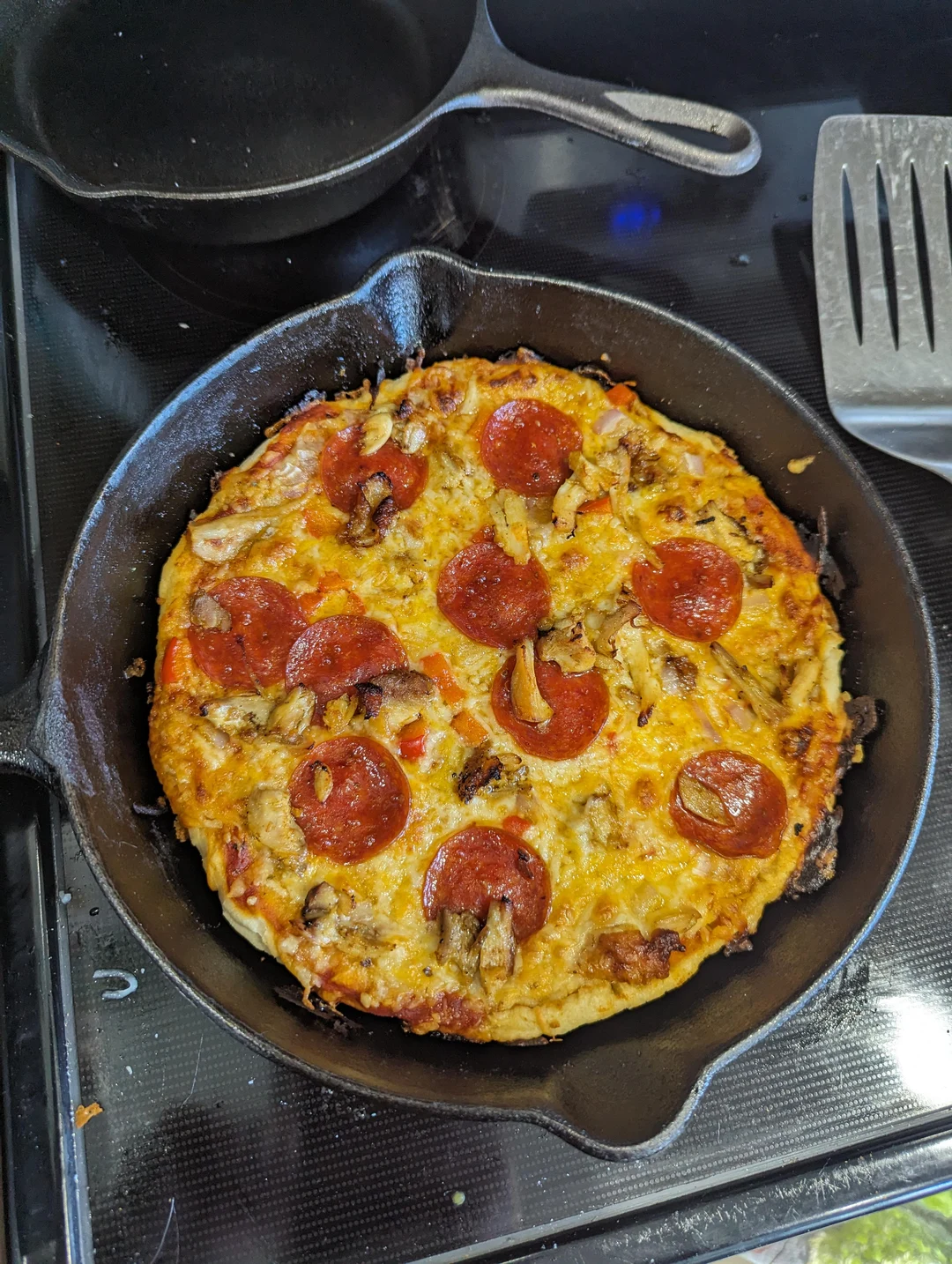 First time doing pizza in the cast iron | Scrolller