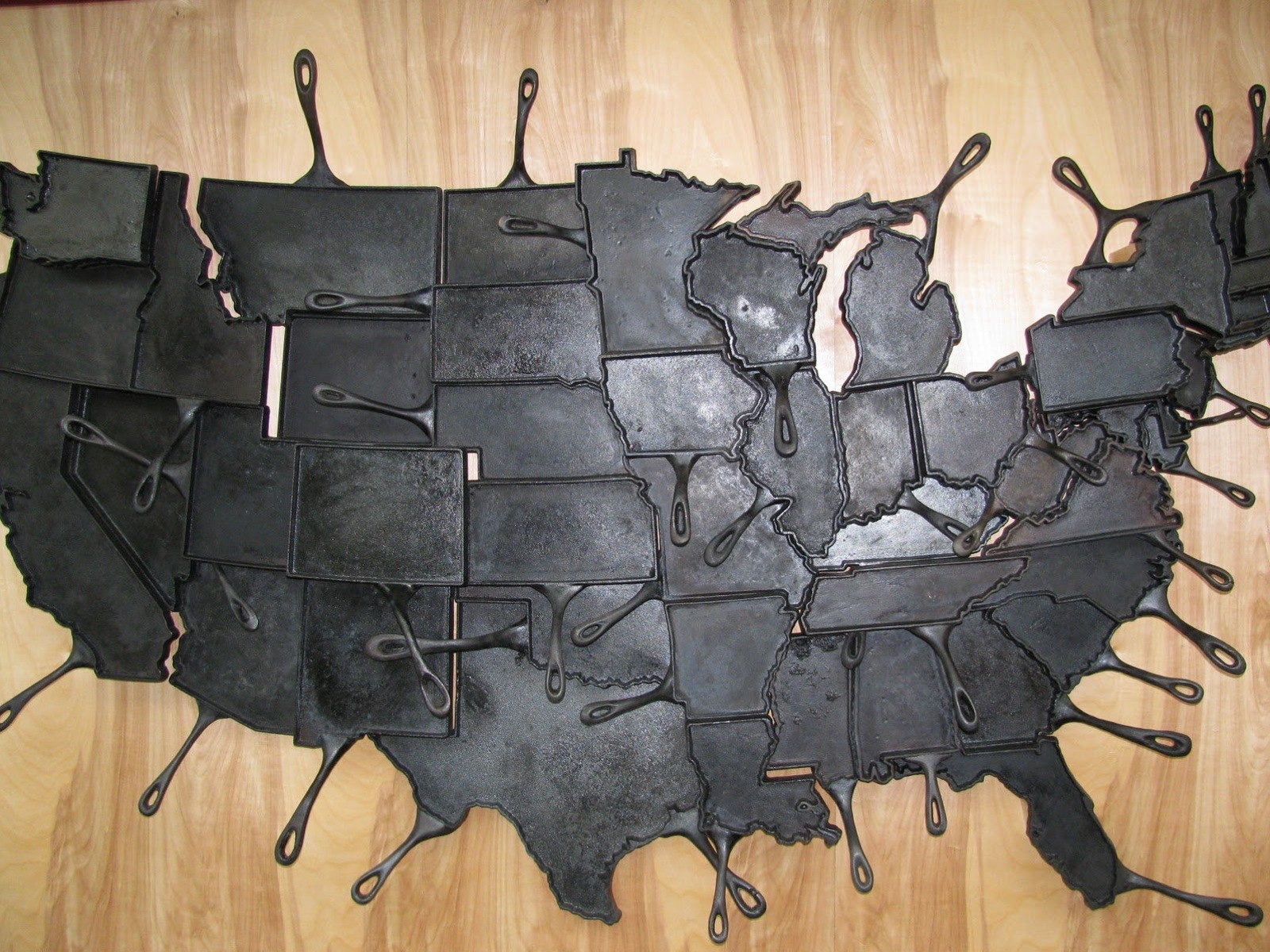 48 Cast Iron pans | Scrolller