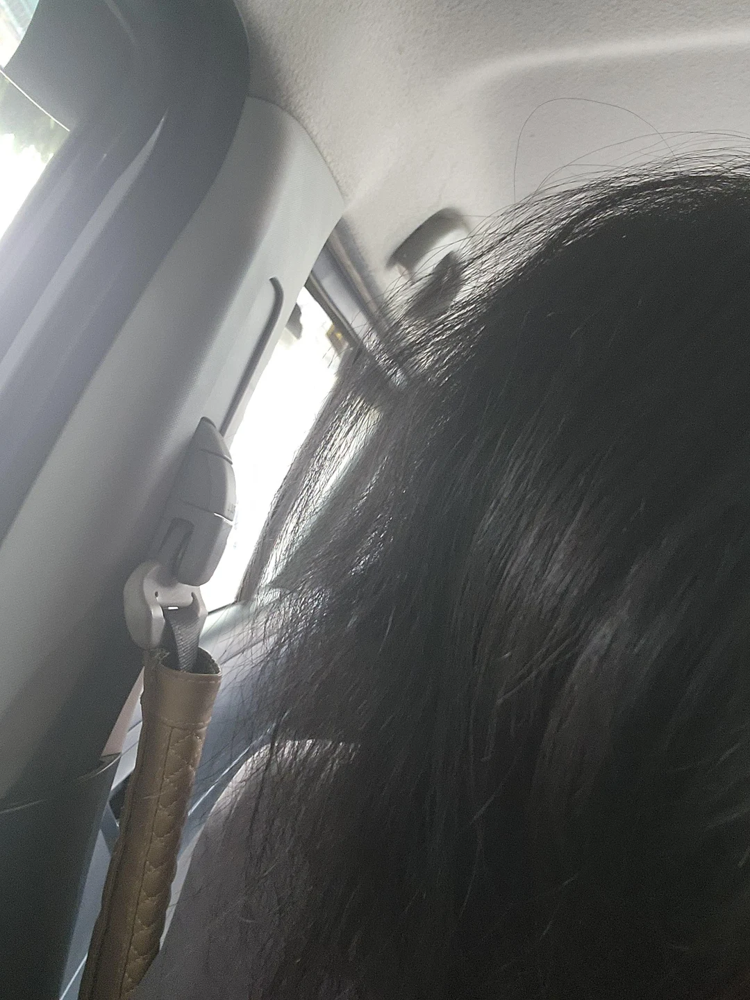 I'm not sure how to deal with this patch of frizz | Scrolller