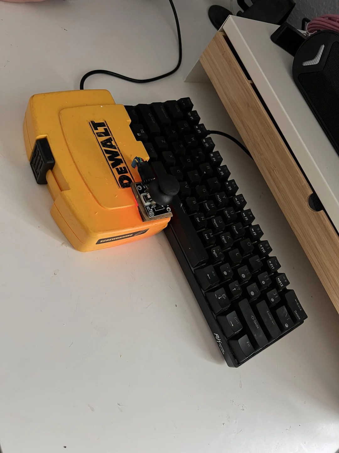 Joystick + keyboard | Scrolller