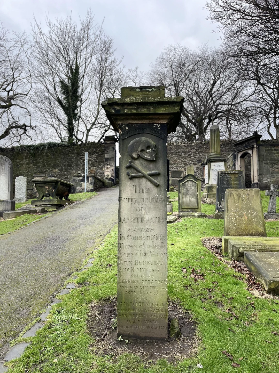 New Carlton Burial Ground in Edinburgh. | Scrolller