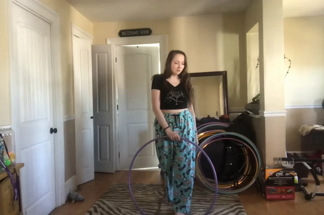 First time up and dancing with my hoop since my 2 month break! | Scrolller