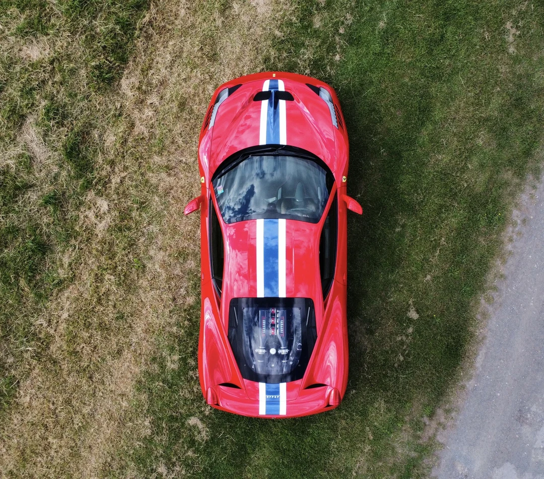 Ferrari 458 Speciale by drone [2520x2217) | Scrolller