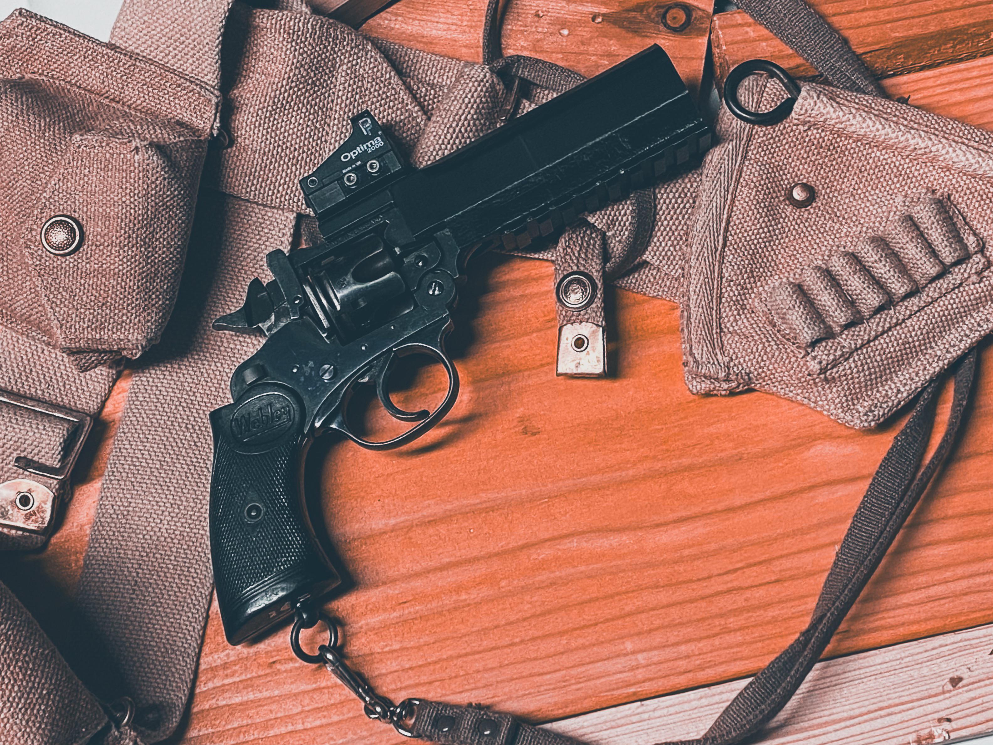 Webley Mk IV 2077 | Scrolller