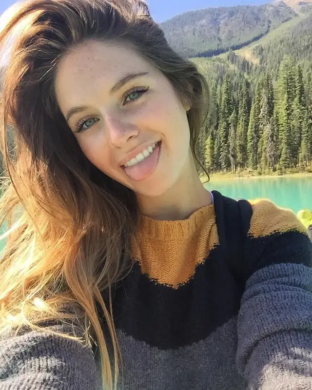 Beautiful Quebec Girl | Scrolller