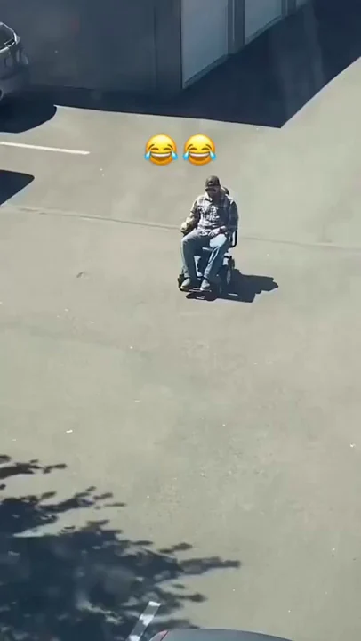 Electric Date | Scrolller