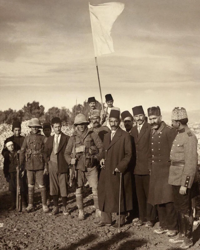 Ottomans surrendering to British troops after the Battle of Jerusalem, 1917 | Scrolller