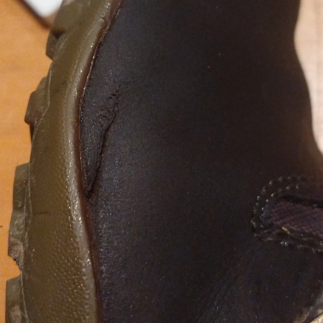 How best to fix this tear? | Scrolller