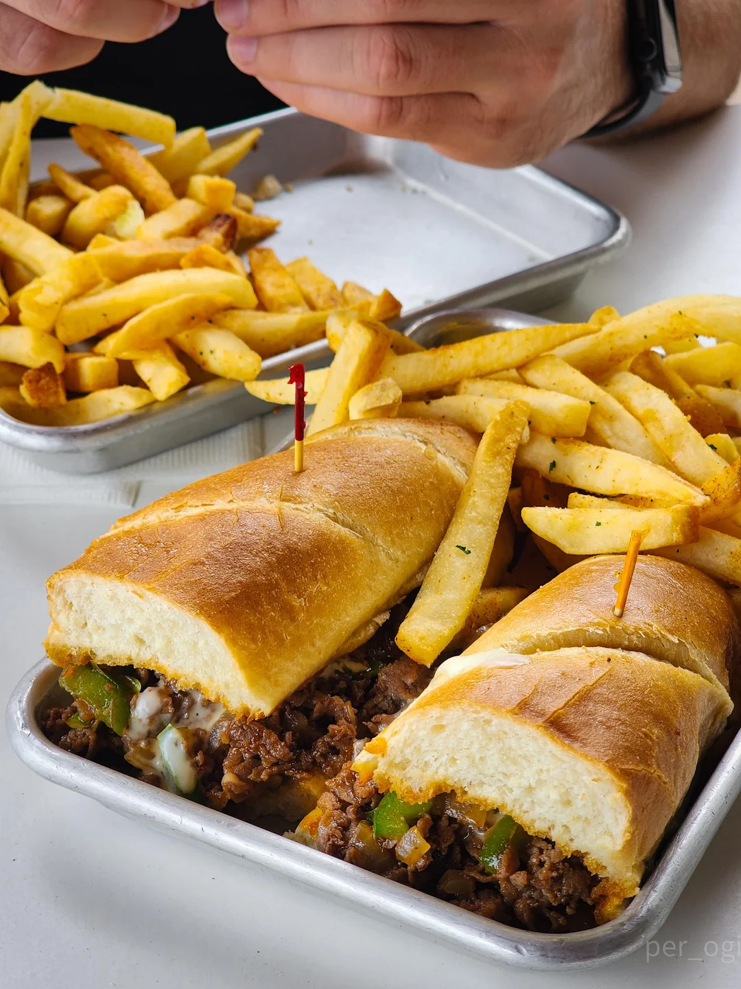 Cheese steak w/ Gochujang sauce | Scrolller