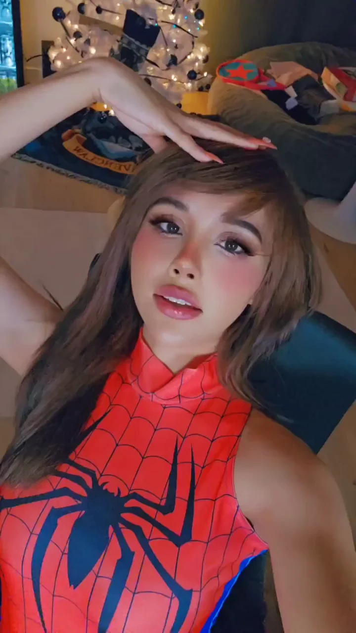 She’s BACK | Scrolller