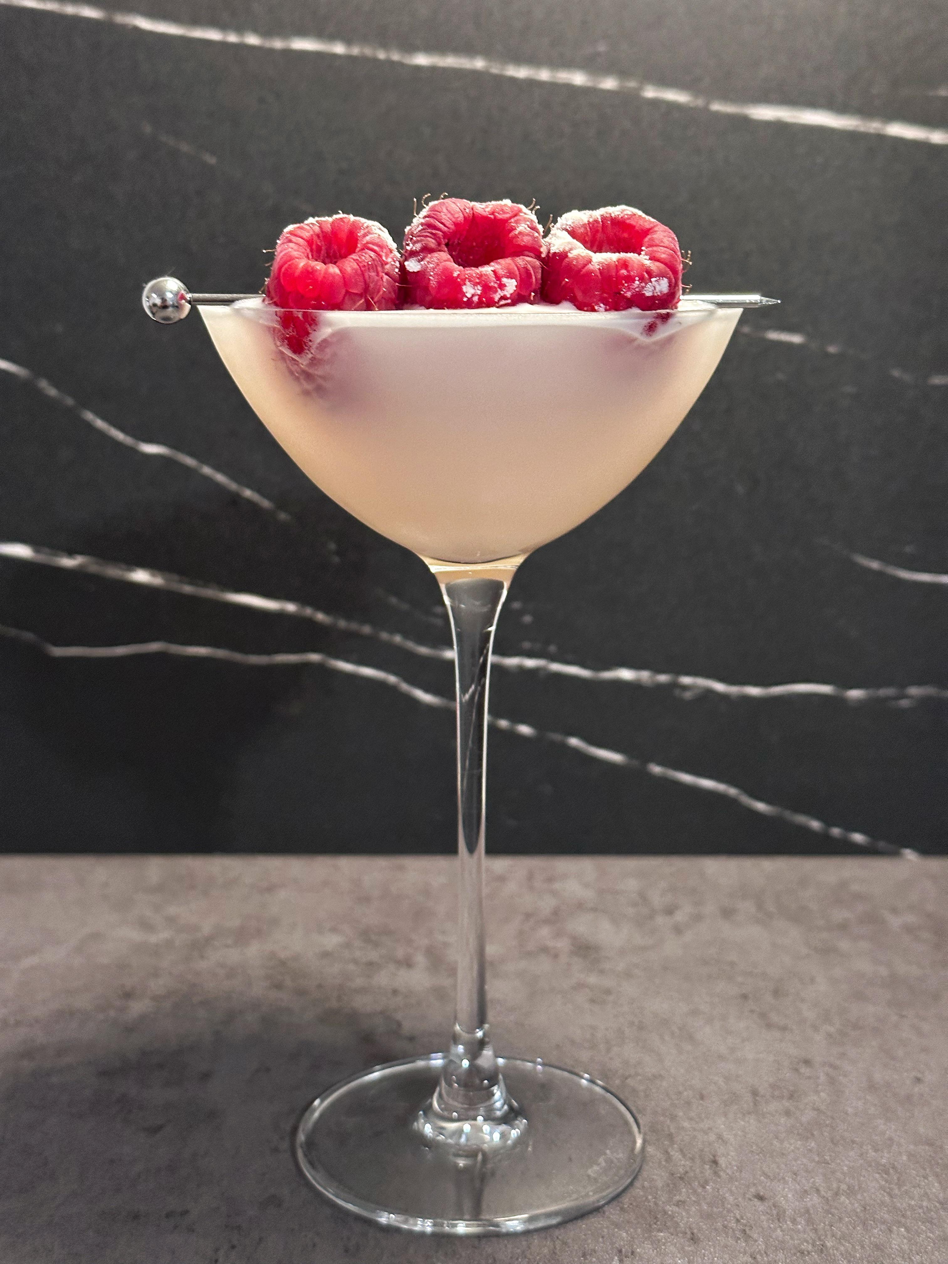 Clover Club | Scrolller