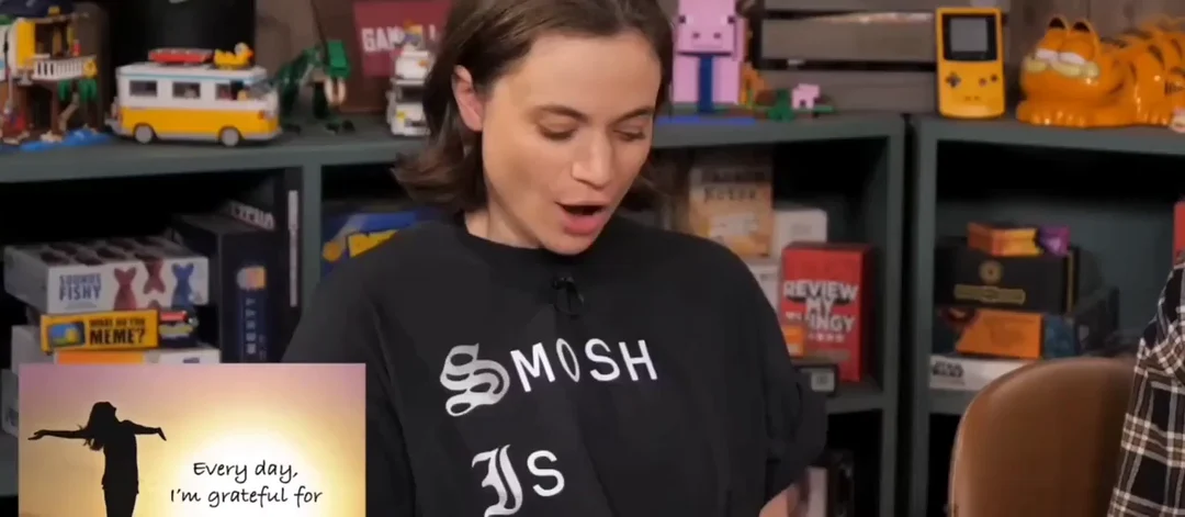 Sarah Christ cameo on Smosh Games 😯 | Scrolller