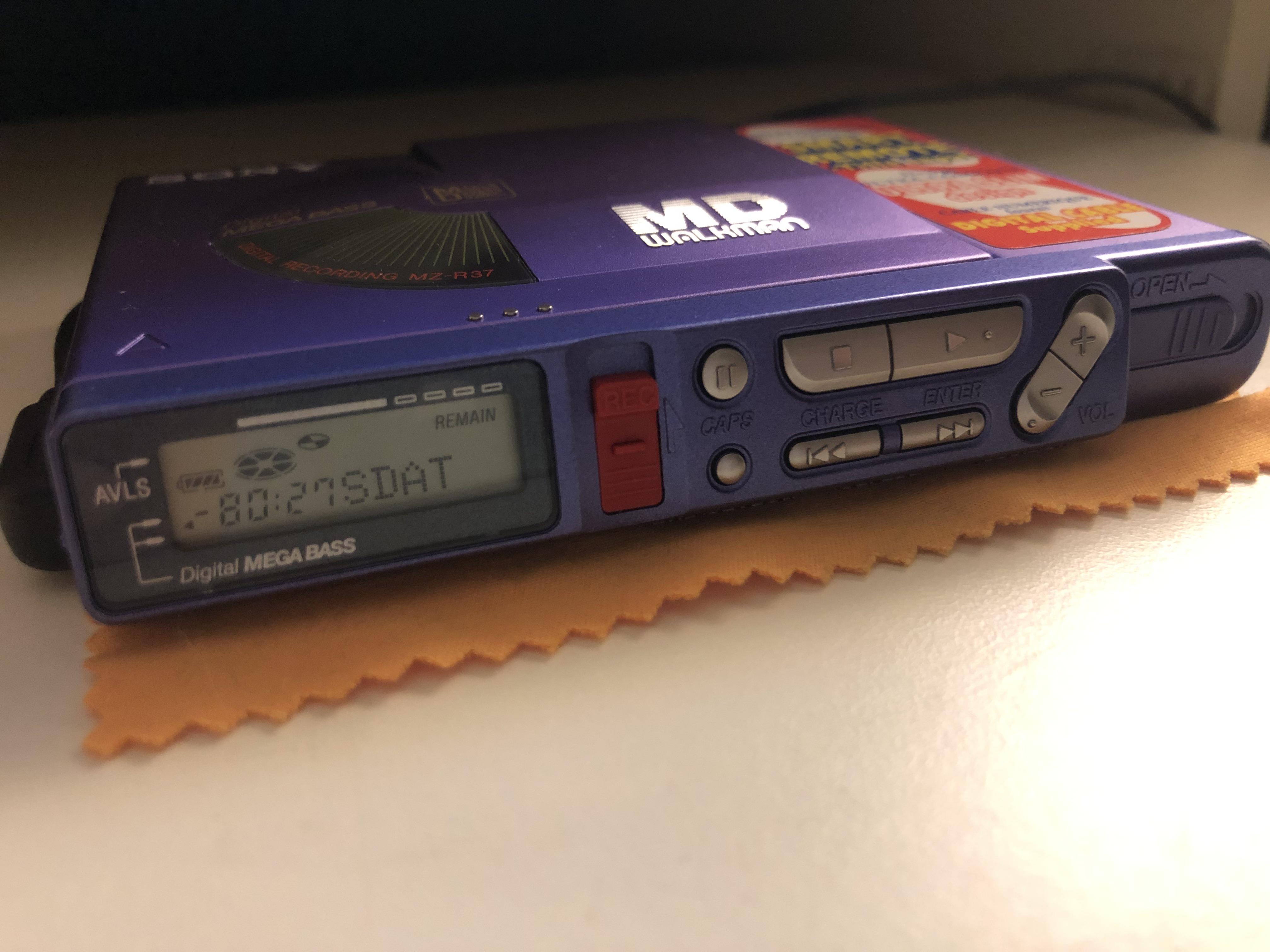 Put shinji's mixtape onto a minidisc | Scrolller