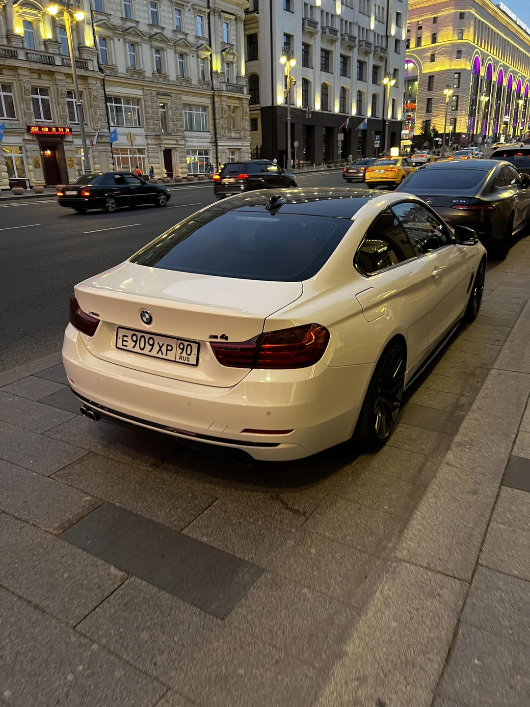 Fake M spotted in Moscow 😂 | Scrolller