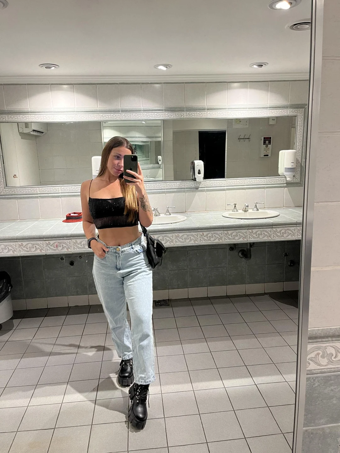 Perfect Midriff... | Scrolller