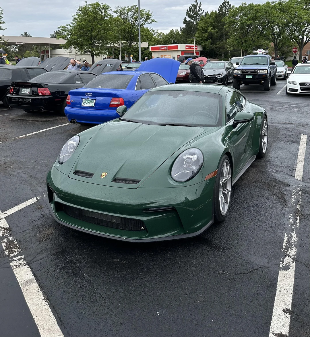 Porsche 992 911 GT3 Touring [2606x2832] | Scrolller