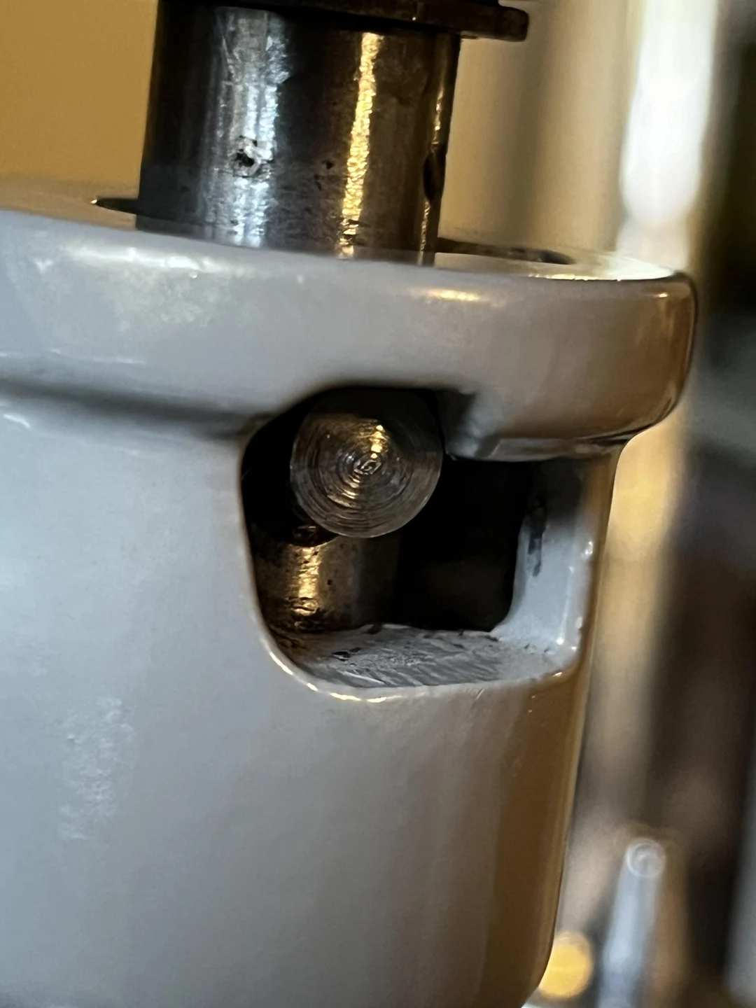 Help! I can’t get the dough hook off | Scrolller