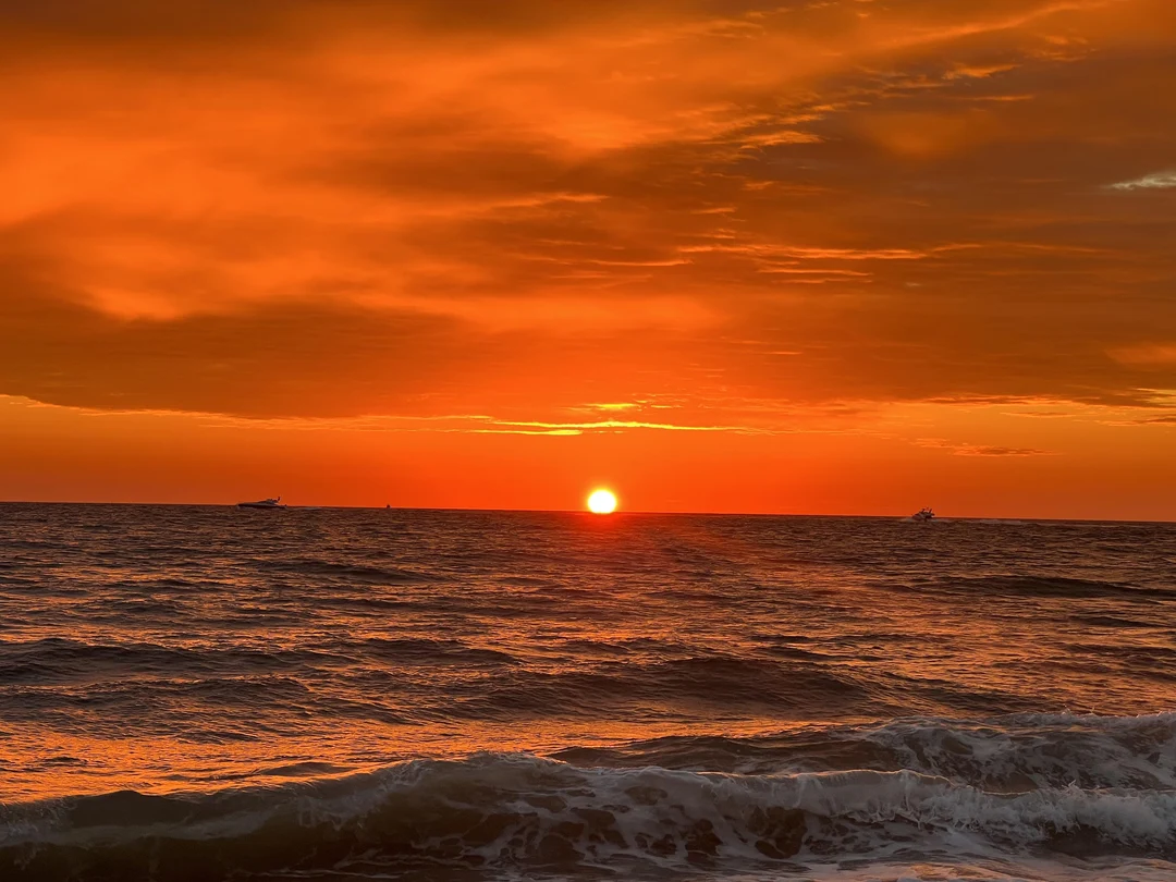 Virginia Beach sunrise this morning | Scrolller