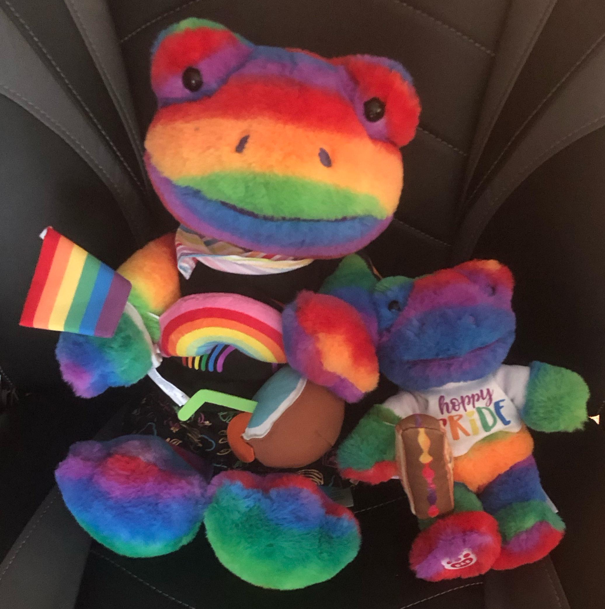 Happy Pride Month! From the Gay Frogs | Scrolller