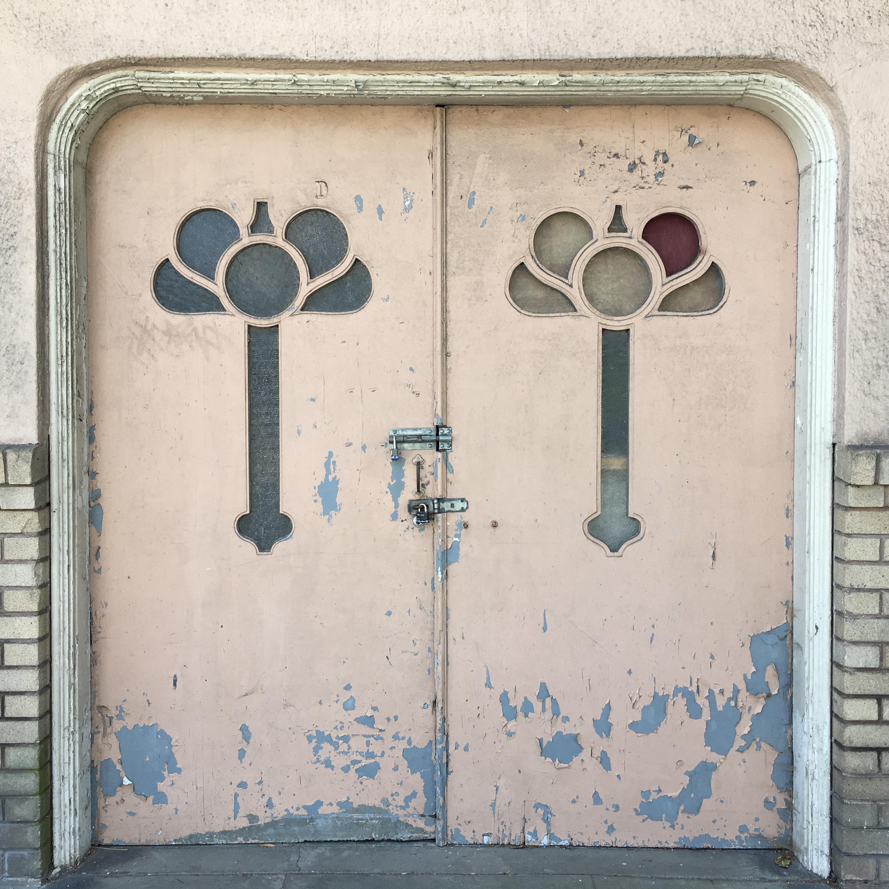 garage doors | Scrolller