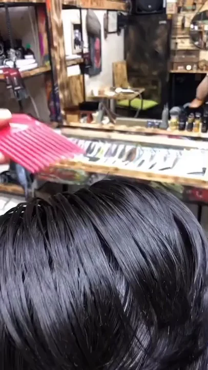 Unusual Hairstyle | Scrolller