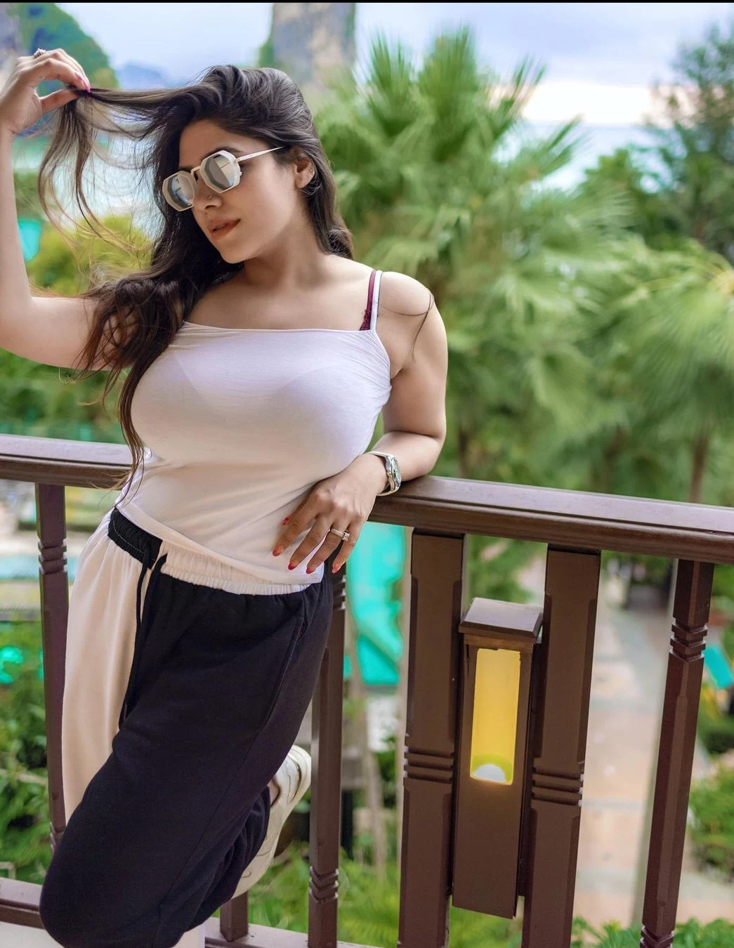 Indian chick | Scrolller