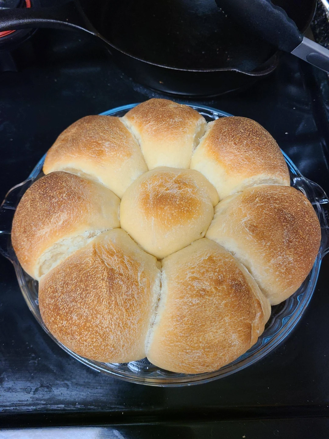 Made some sweet rolls with pineapple juice and honey. 😊 | Scrolller
