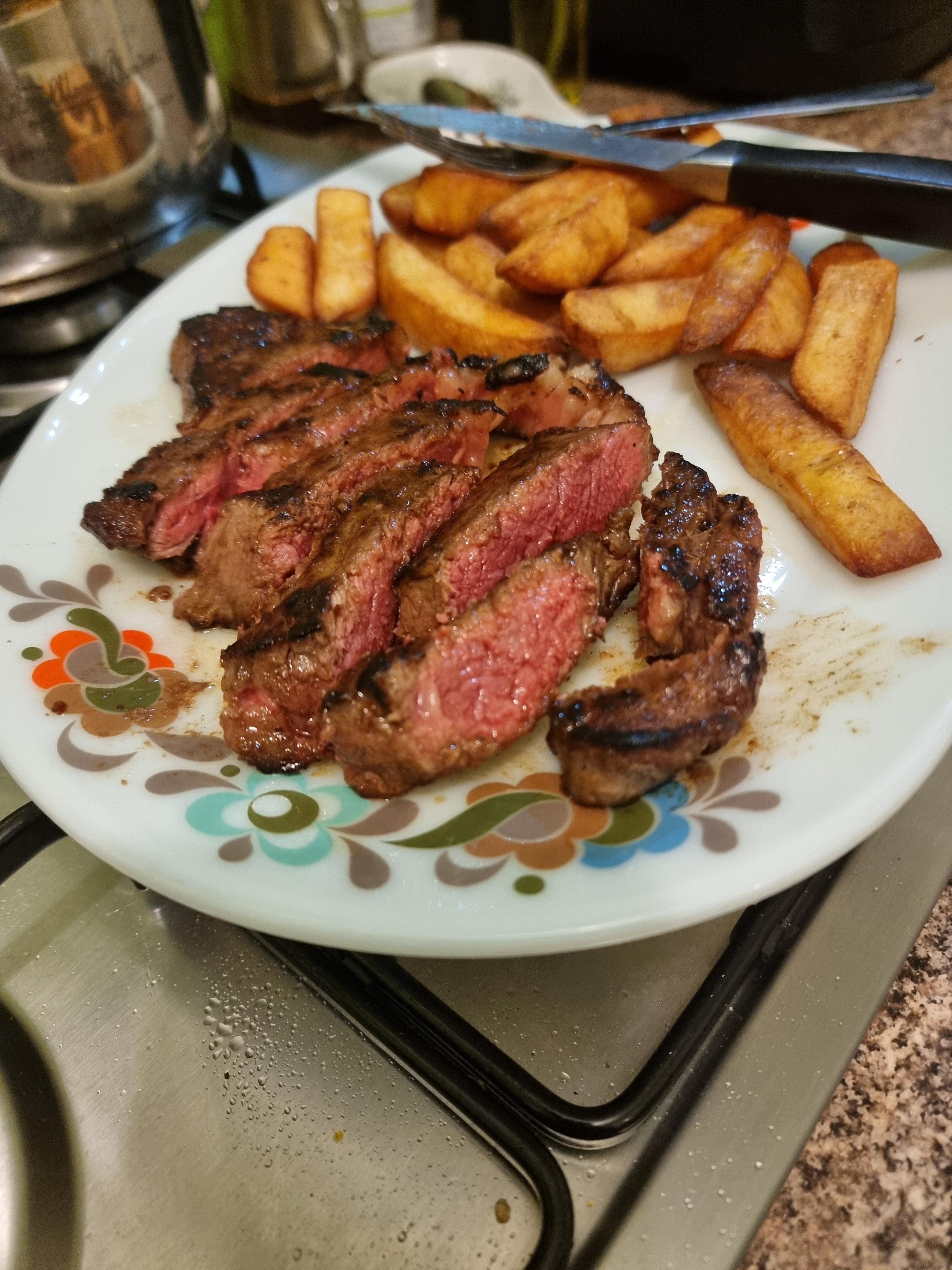 36 Day Aged Aberdeen Angus Sirloin Scrolller