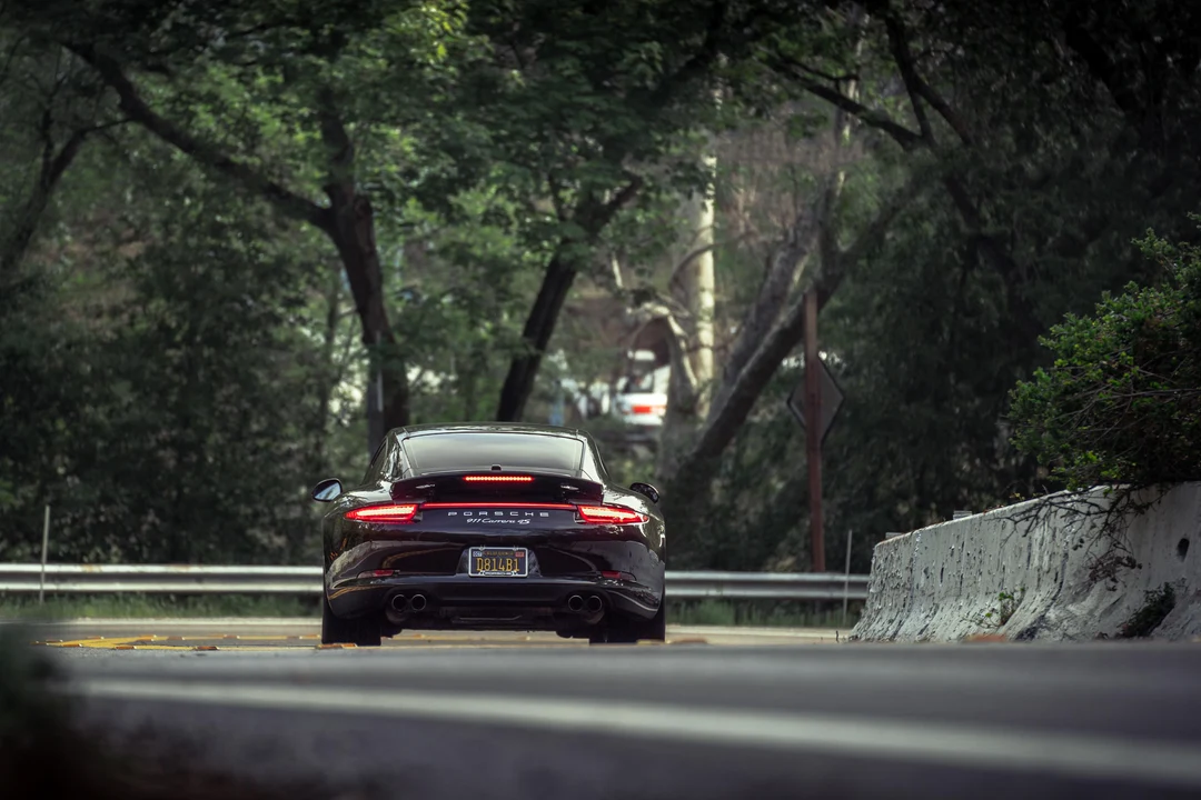 Porsche Carrera 4S[5100x3400] | Scrolller