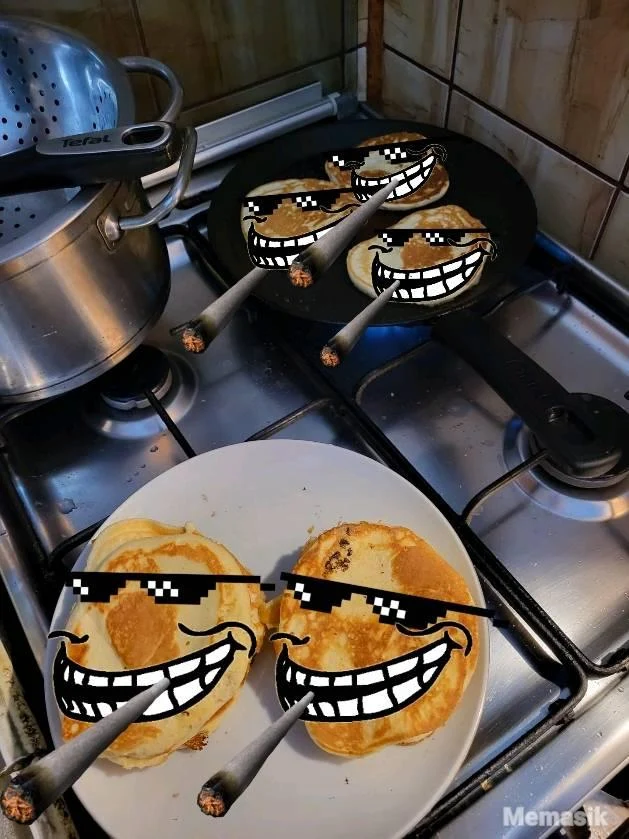 The pain-cakes | Scrolller