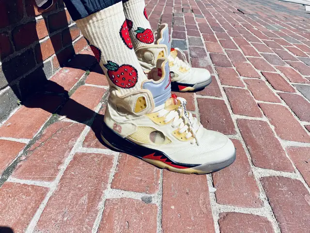 One of My Favorite Kick Sock Combos | Scrolller