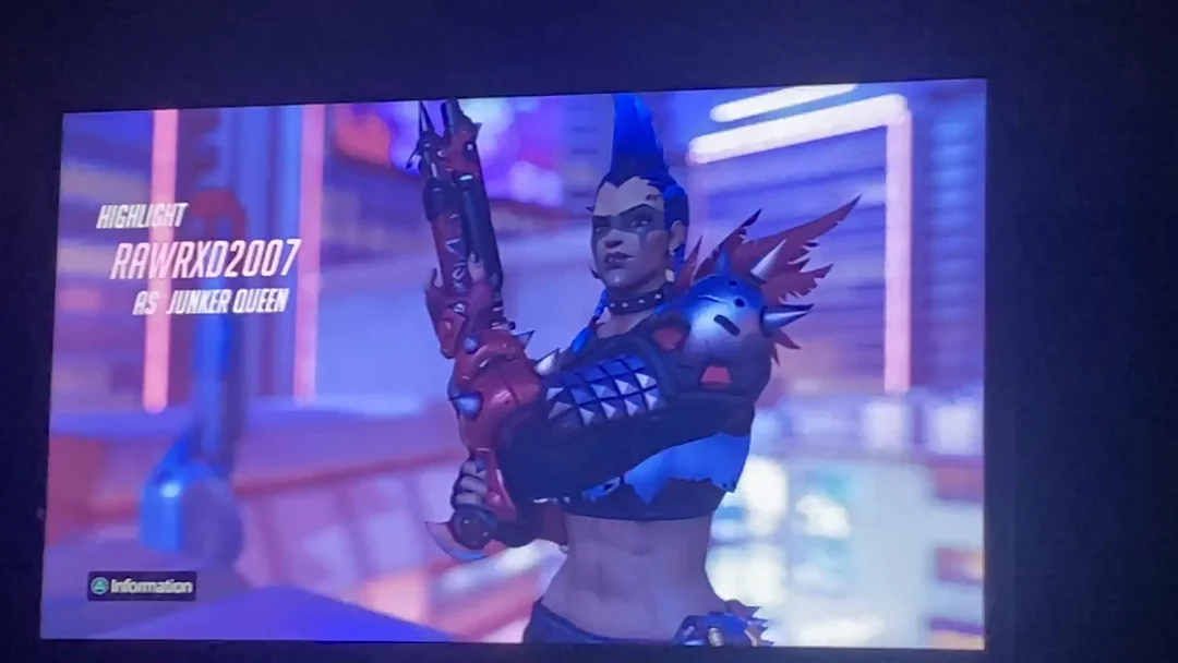 Random highlight | Scrolller