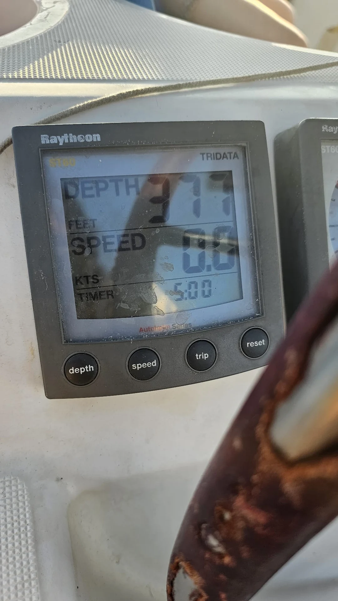 How do I change the depth to meter | Scrolller