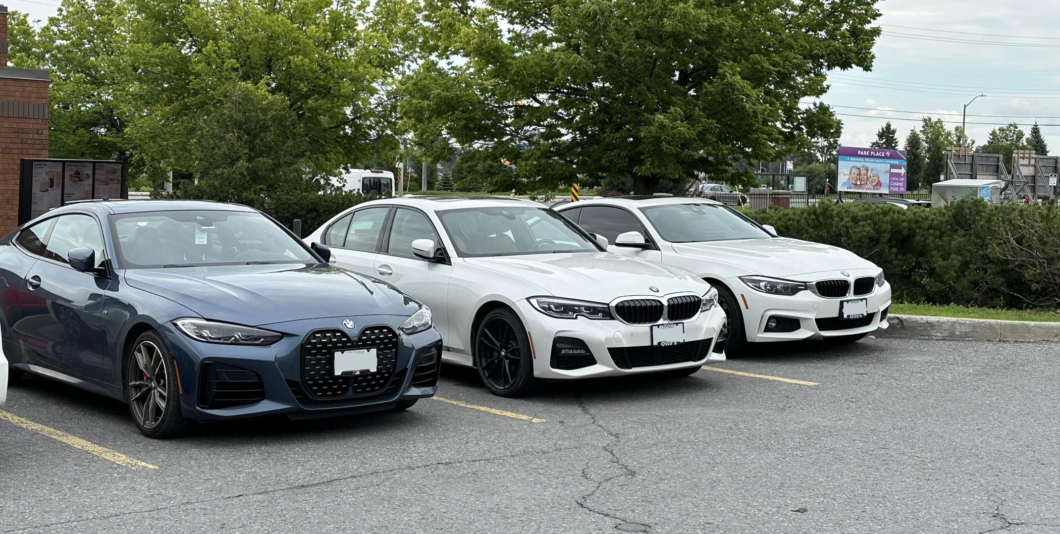 Accidental car meet | Scrolller