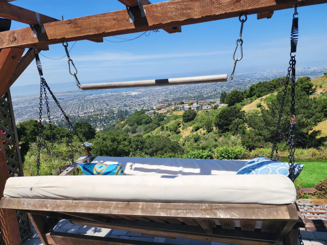 This swing overlooking the Bay Area | Scrolller