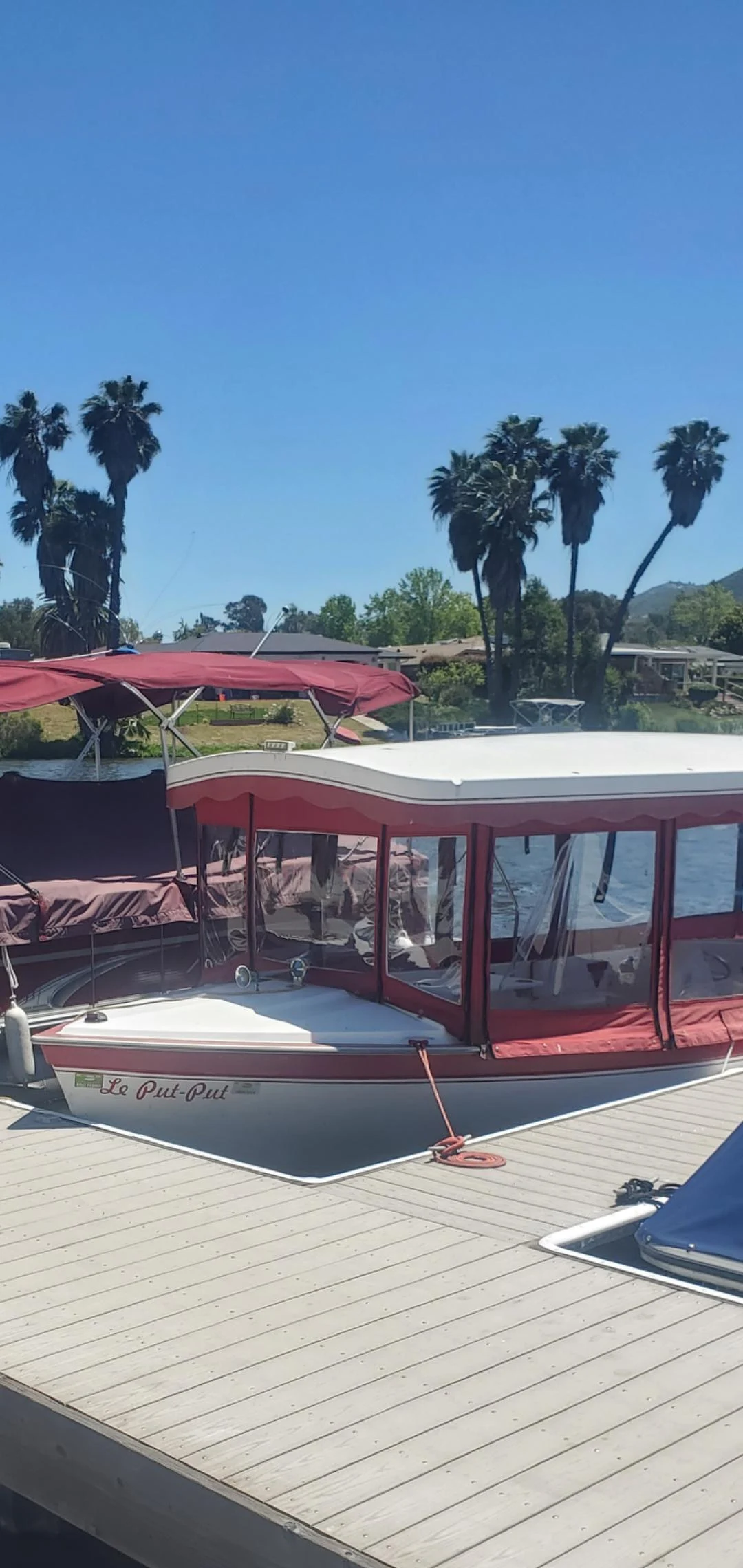 Le Put Put | Scrolller