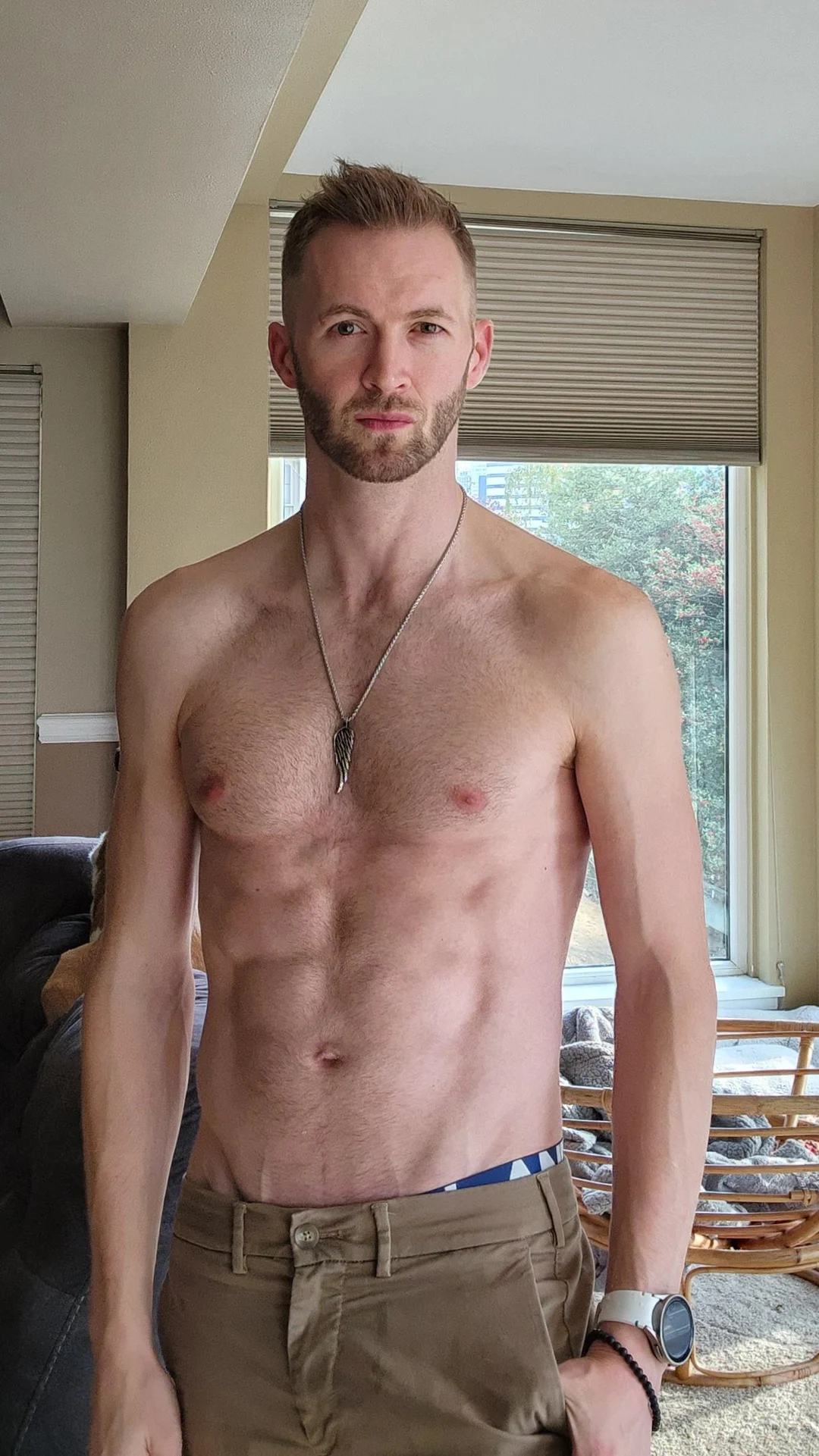 New haircut; a gay at his most powerful...? | Scrolller